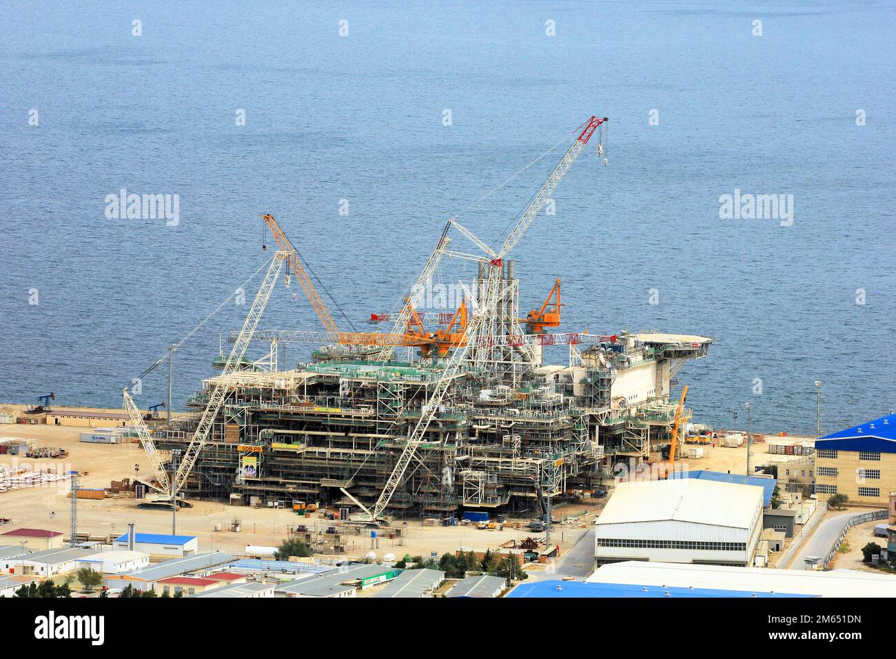 Onshore oil gas exploration rig hi-res stock photography and images - Alamy