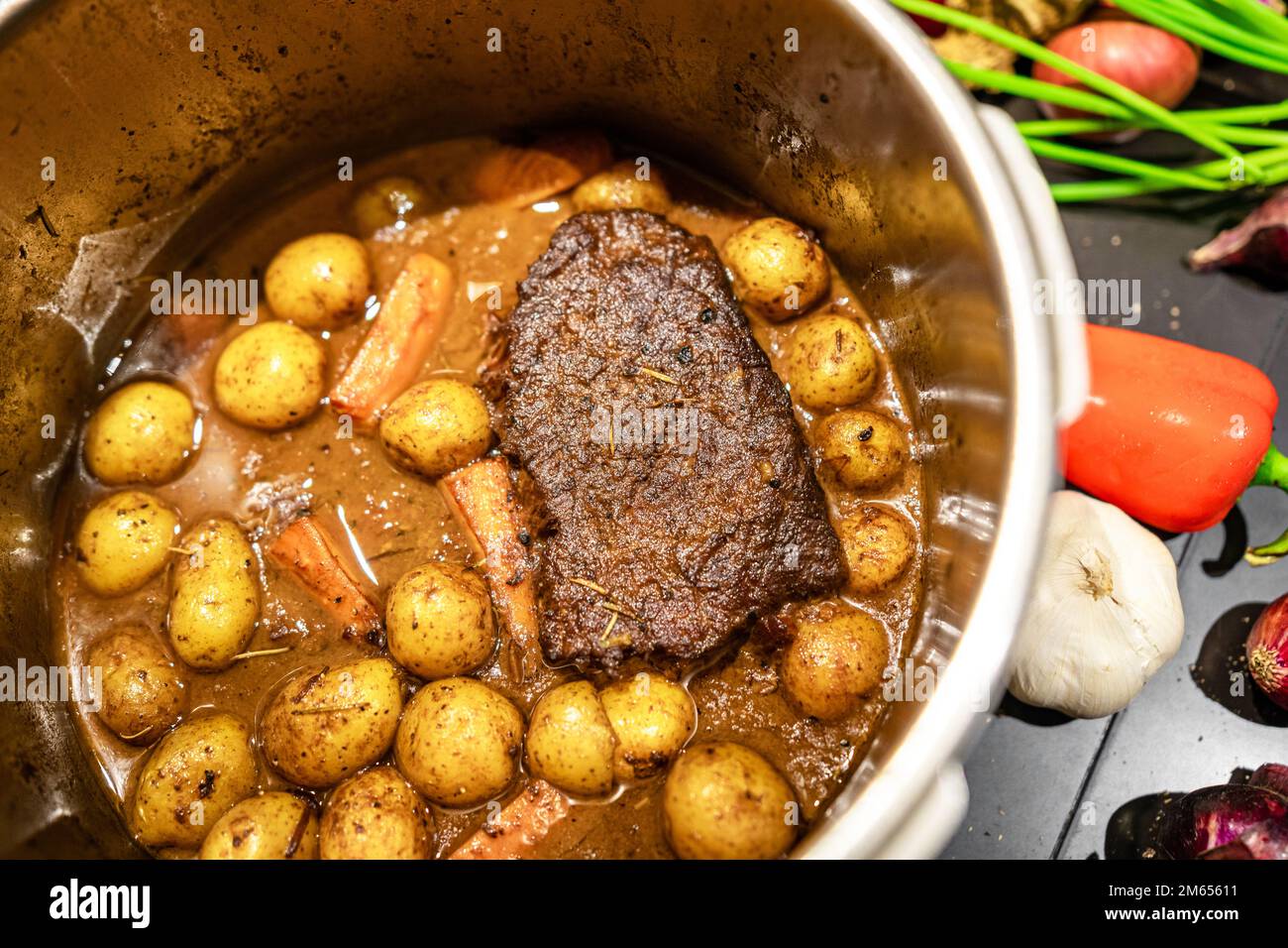 Slow roasted beef shank hi-res stock photography and images - Alamy