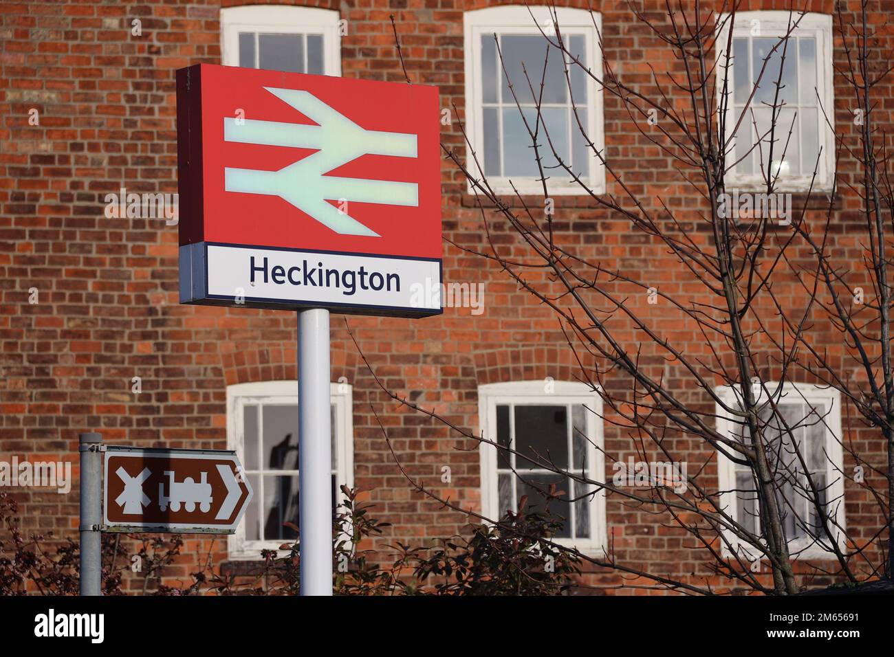 Heckington train station hi-res stock photography and images - Alamy