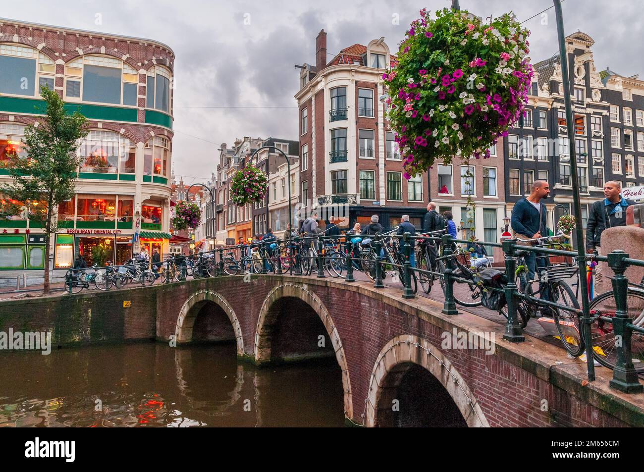 Canal bridge in Amsterdam Stock Photo - Alamy