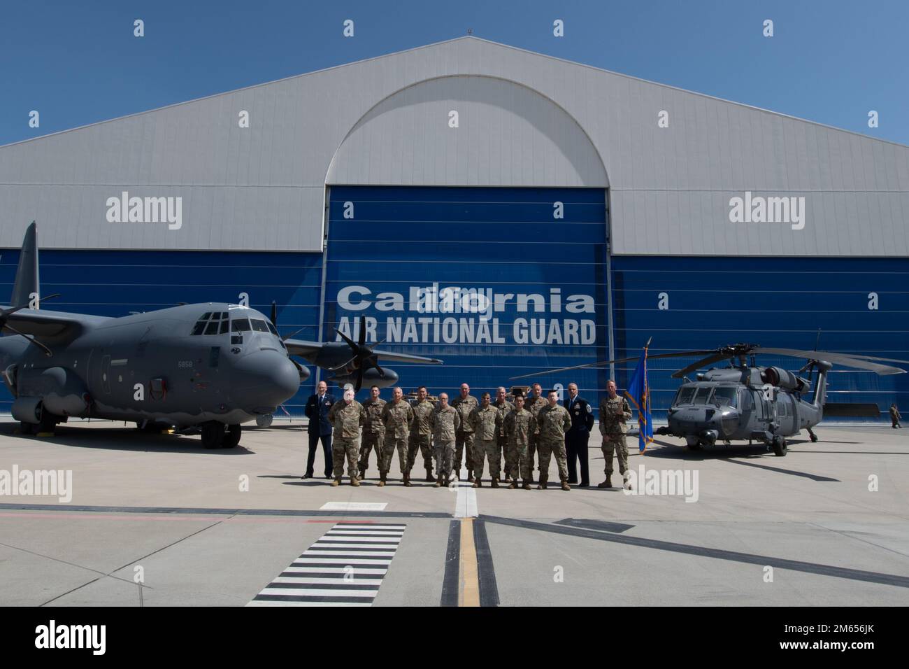 129th rescue wing hi-res stock photography and images - Alamy