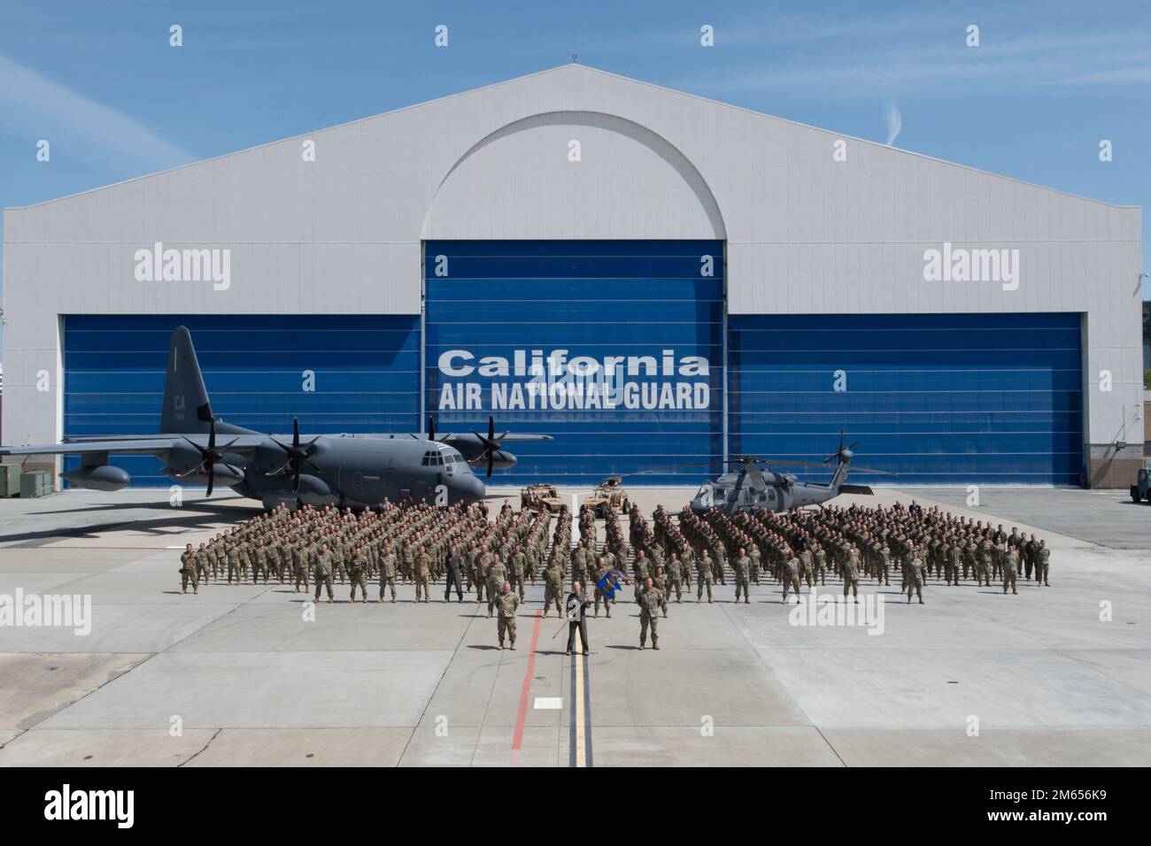 Airmen from the 129th Rescue Wing, California Air National Guard ...