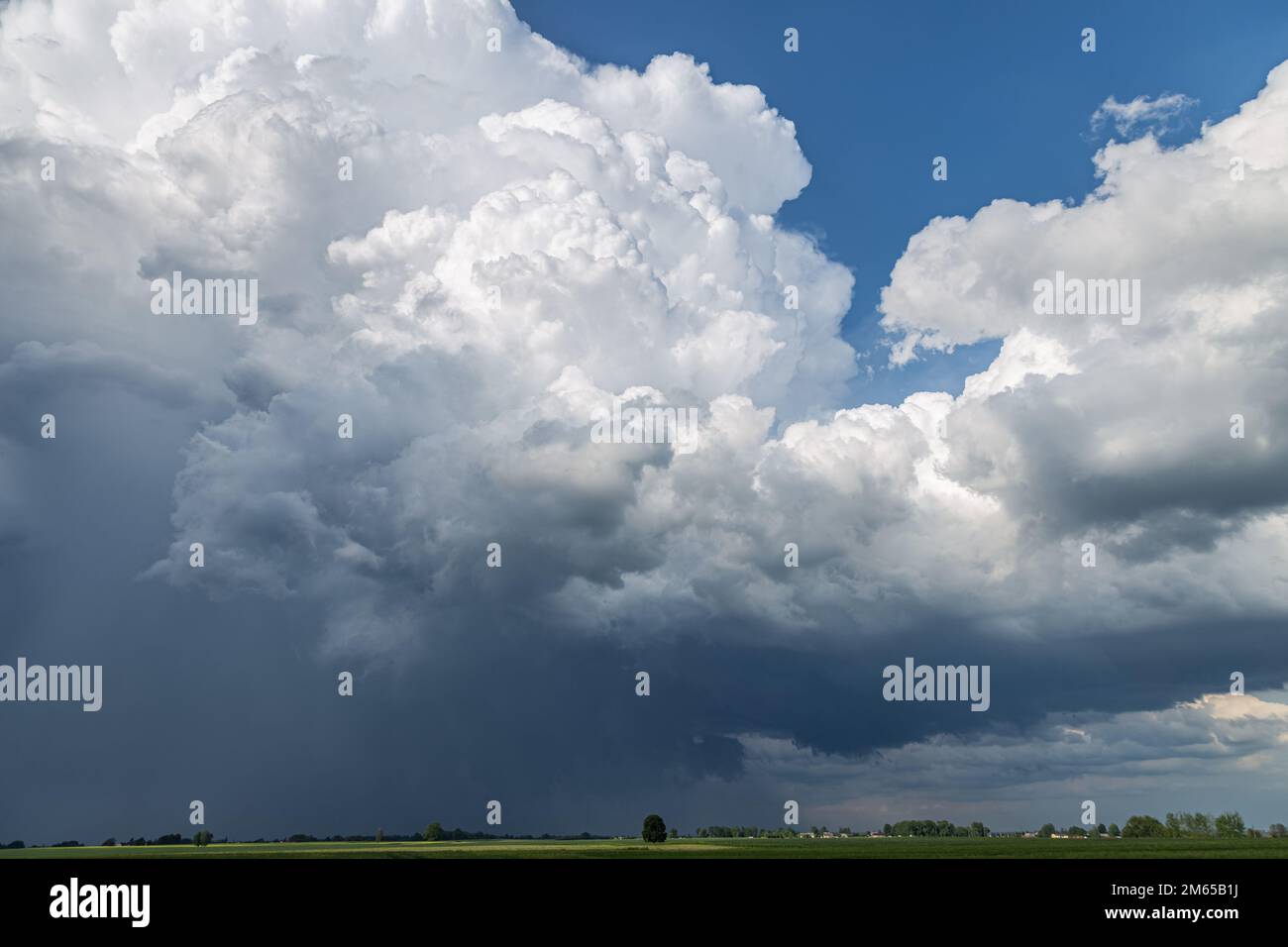 Storm clouds over field, tornadic supercell, extreme weather, dangerous ...