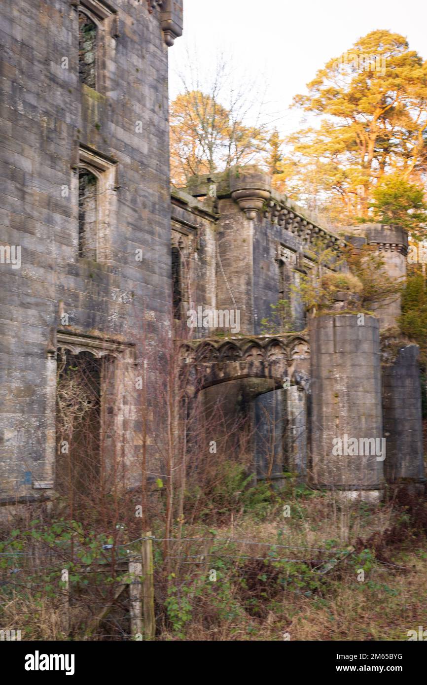 Hidden castle hi-res stock photography and images - Alamy