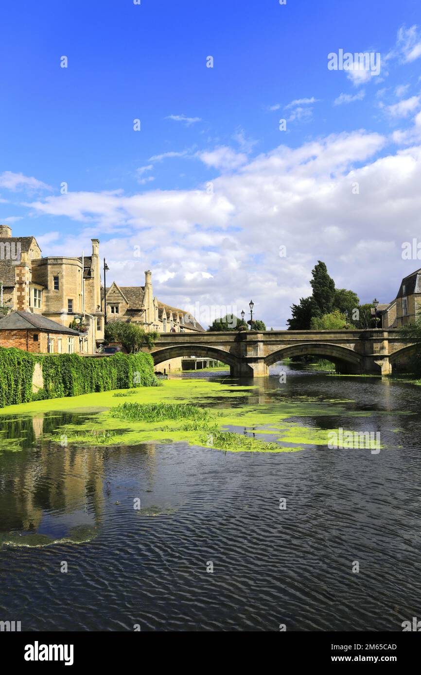 The stone road bridge over the river Welland, Stamford town ...