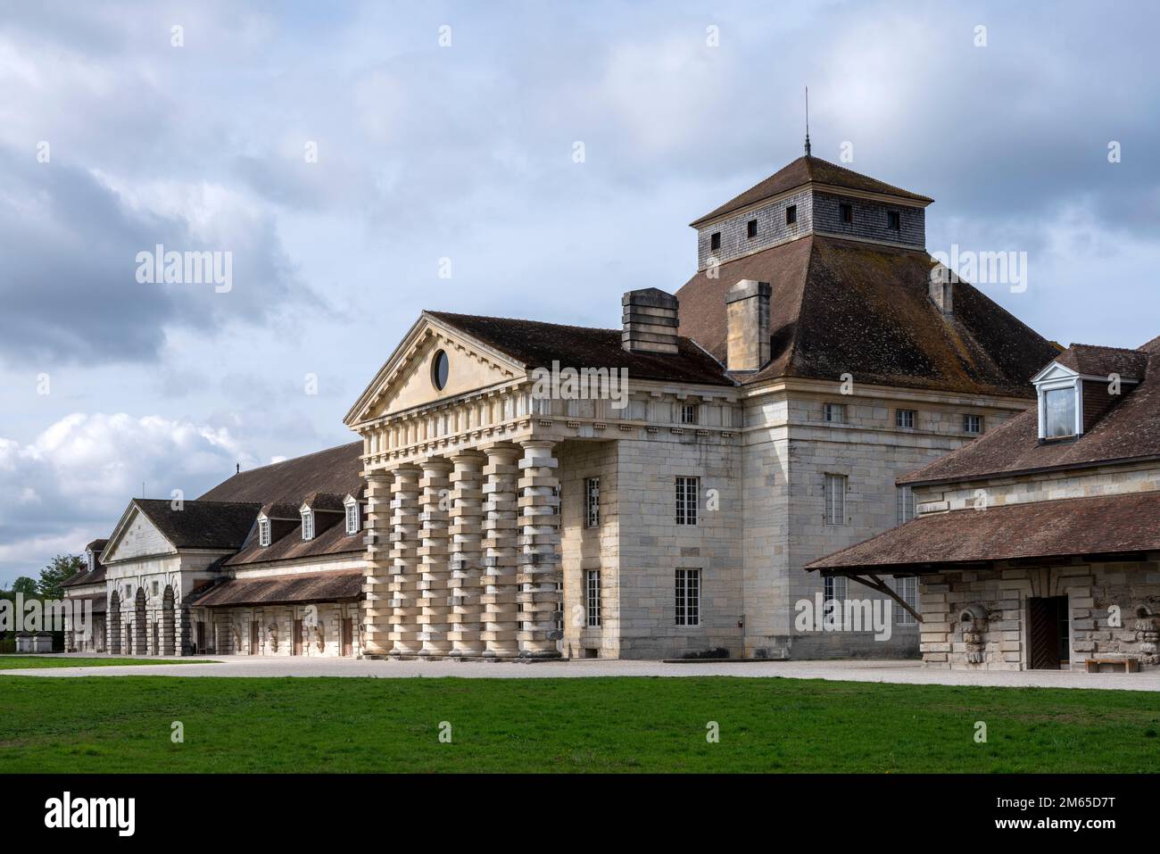 Arc-et-Senans, Saline Royal, 1779 von Claude-Nicolas Ledoux erbaut ...