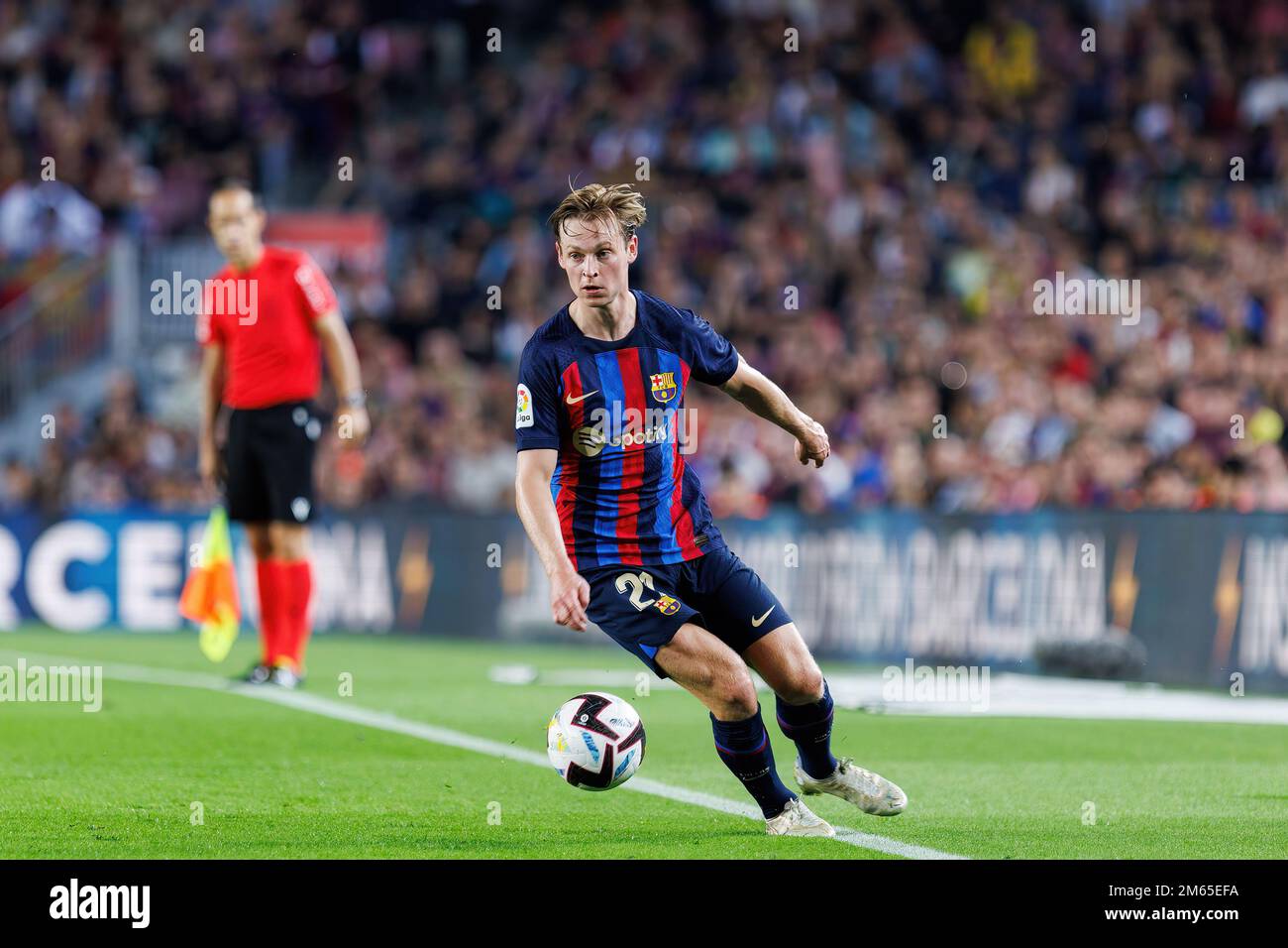 BARCELONA - OCT 20: Frenkie De Jong in action during the LaLiga match ...