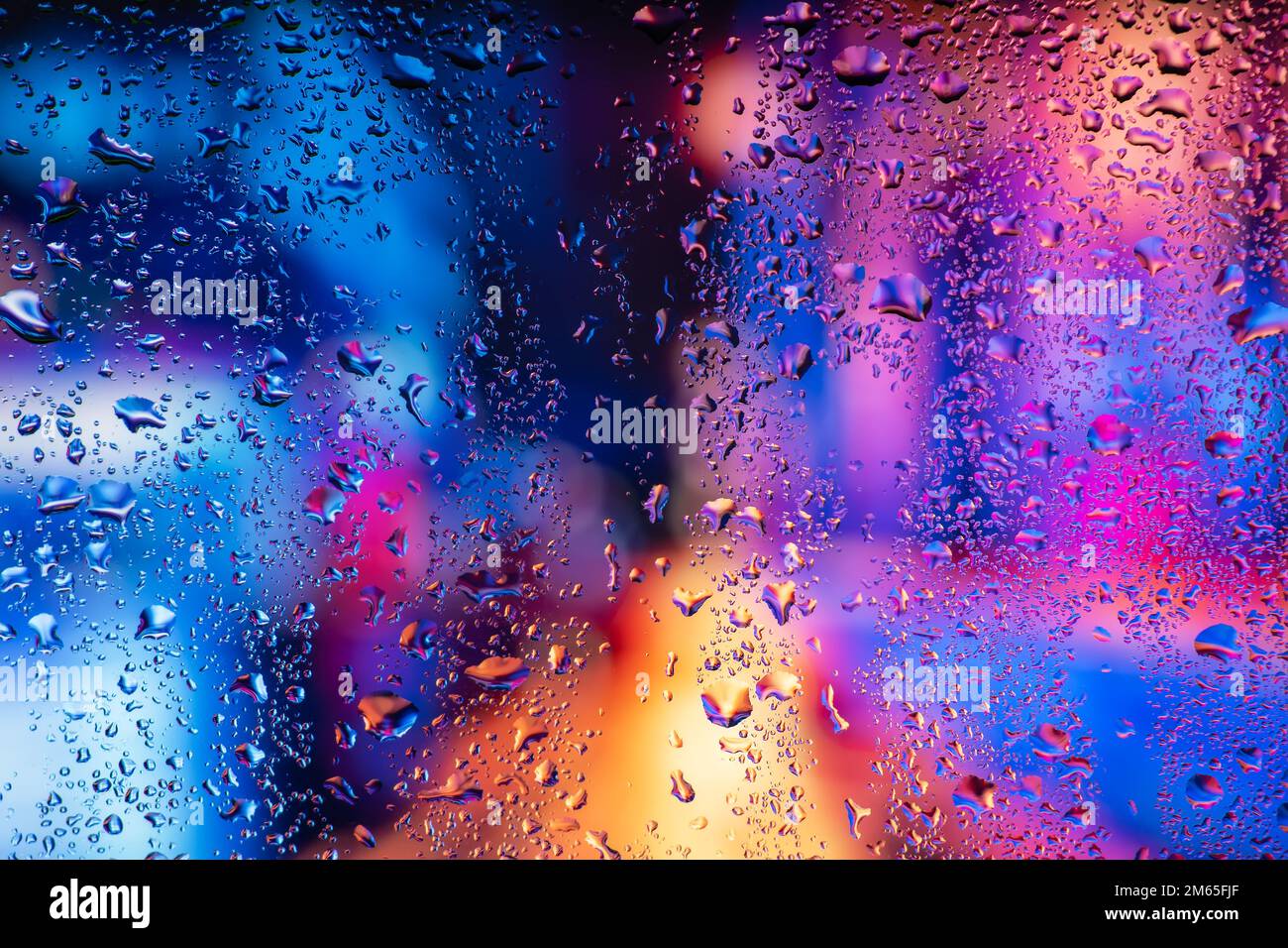 Sweating glass hi-res stock photography and images - Alamy