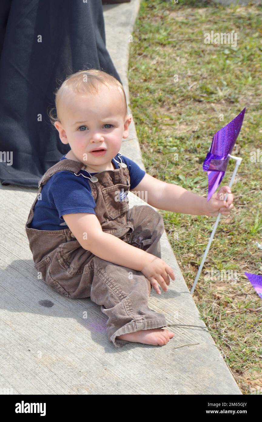 Ignatus (19 months), son of Sgt. 1st Class Peter Middleton, observer ...