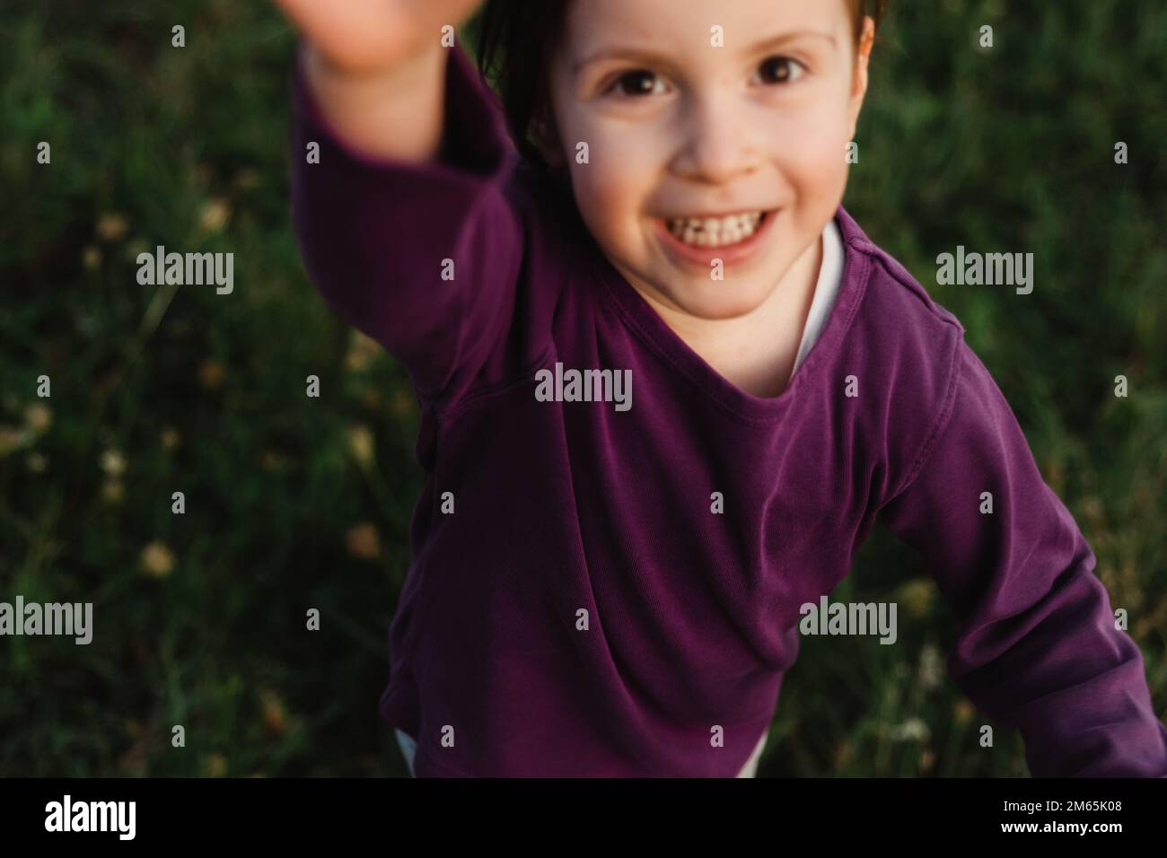 Children running towards camera hi-res stock photography and images - Alamy