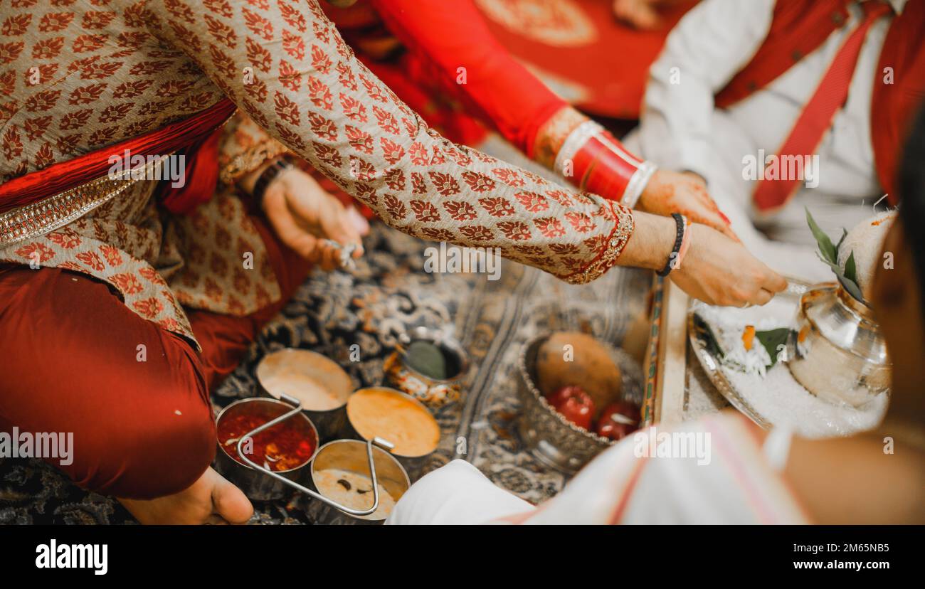 indian wedding ceremony hindu islam ceremony custom for bride and groom ...