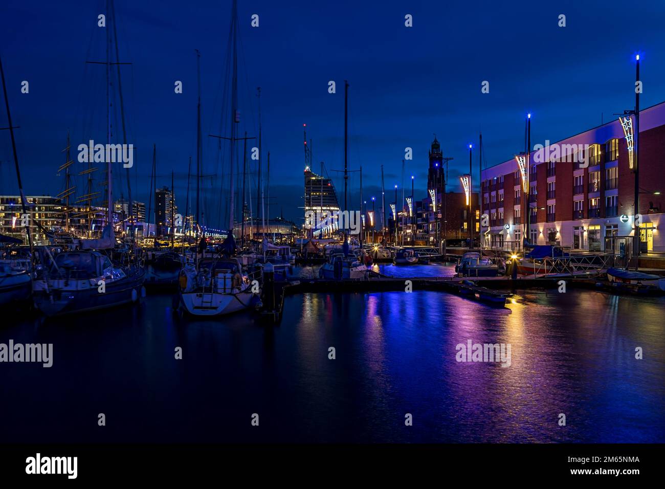 Night lighting in the Havenwelten Bremerhaven Stock Photo - Alamy