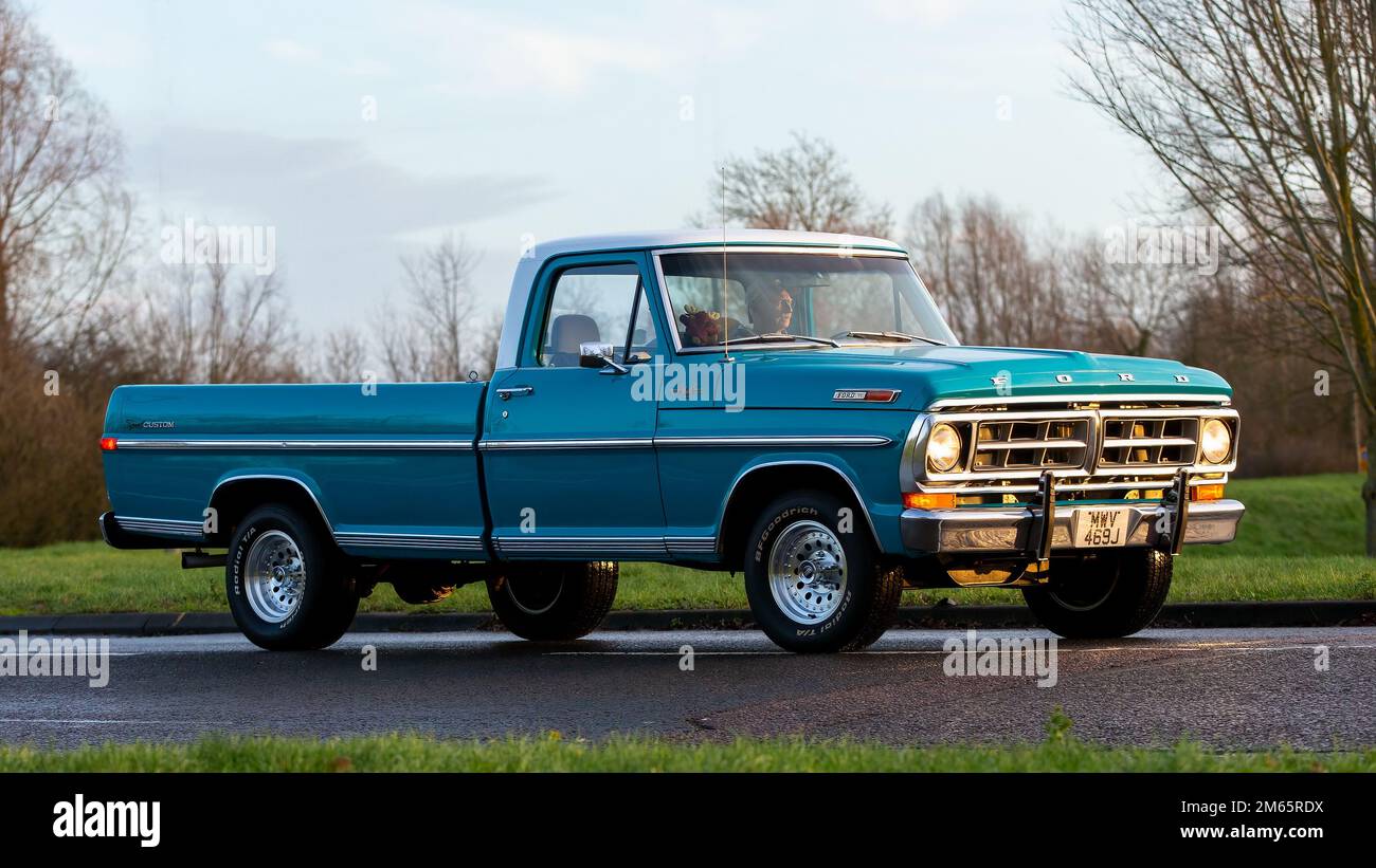 1971 classic Ford F100 390 pickup truck Stock Photo - Alamy