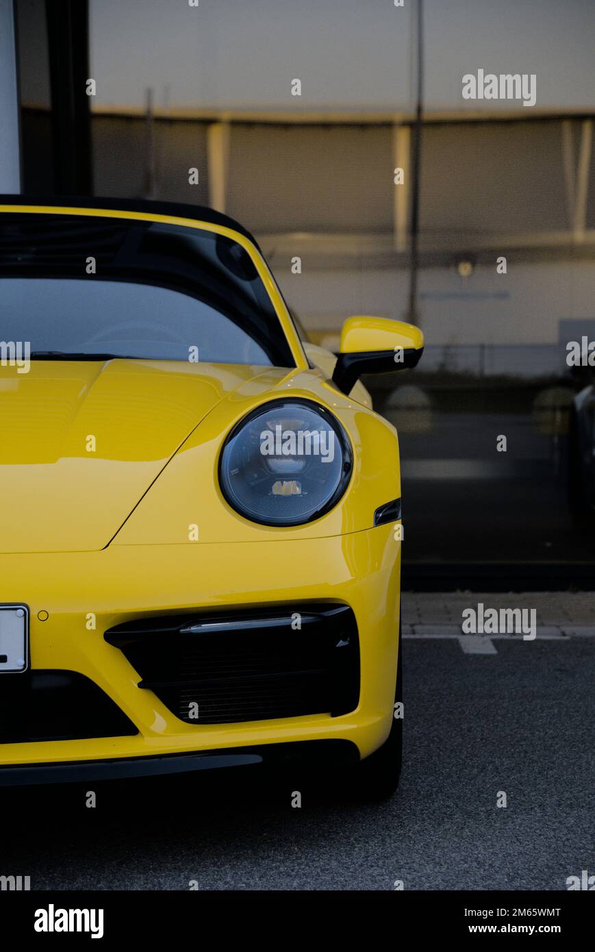 Porsche, yellow 911 Targa 4s Stock Photo - Alamy
