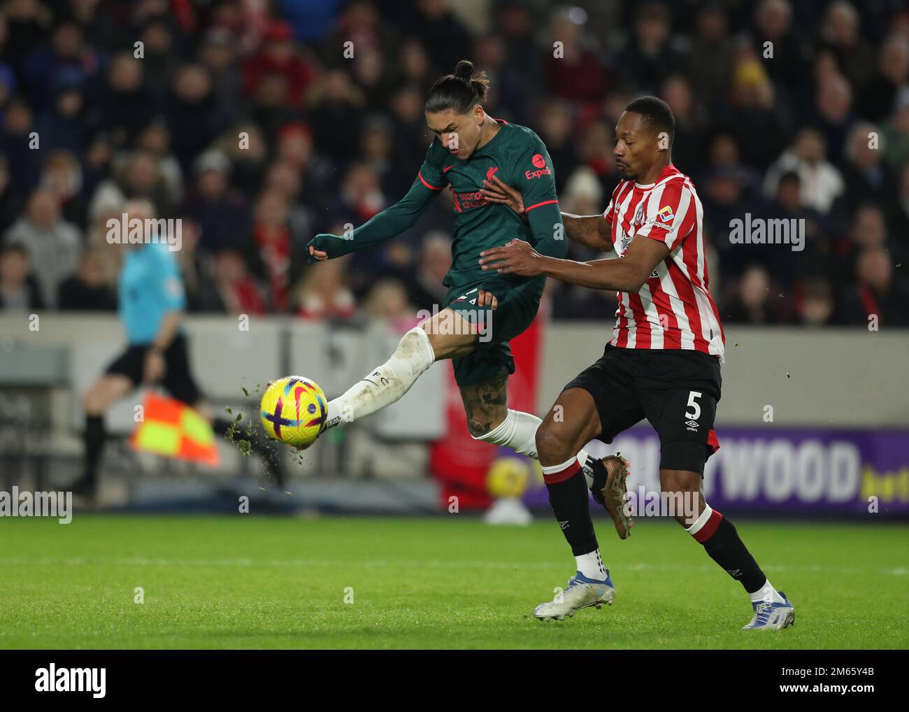 Brentford, London, UK. Brentford, London, UK. 2nd January 2023; Gtech ...