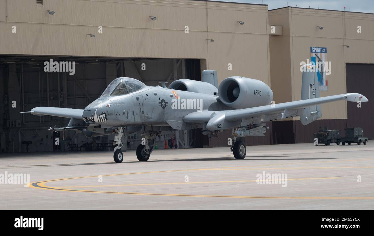 An A-10 Thunderbolt II with the 442d Fighter Wing taxis during Exercise ...