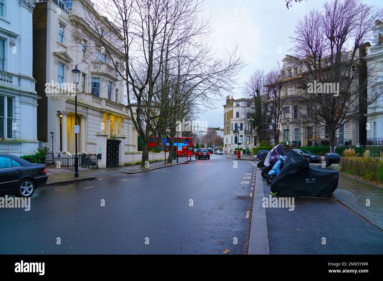 Pembridge square hi-res stock photography and images - Alamy