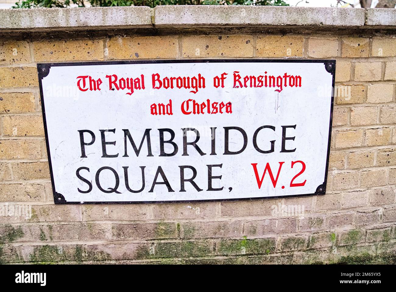 Central park west street sign hi-res stock photography and images - Alamy