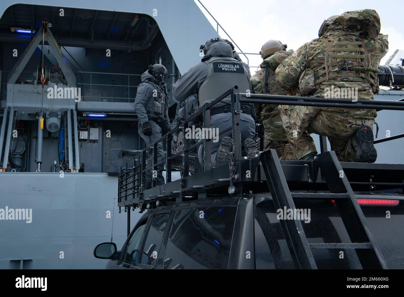 220405-N-RB149-1018 KEFLAVIK, Iceland (April 5, 2022) Members of U.S ...