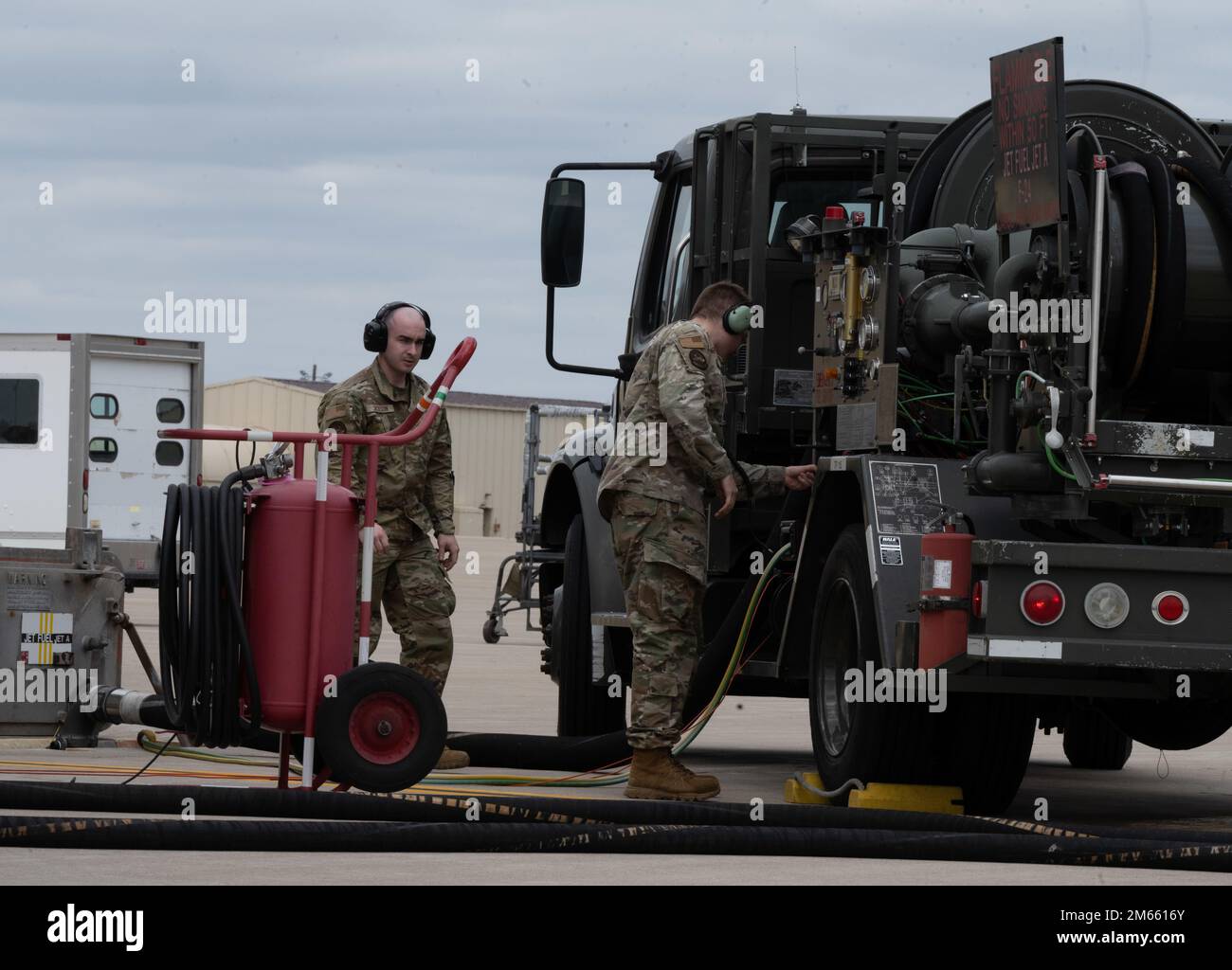 509th maintenance squadron hi-res stock photography and images - Alamy