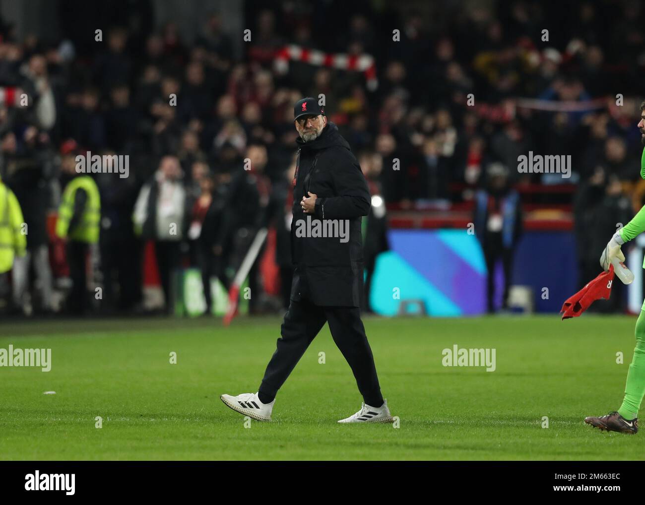 Angry football manager hi-res stock photography and images - Alamy