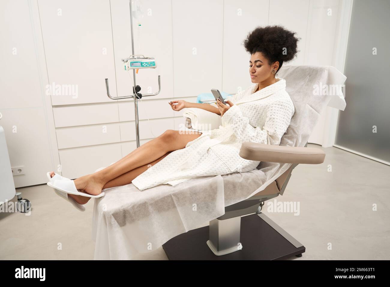 African american hospital administrator hi-res stock photography and ...