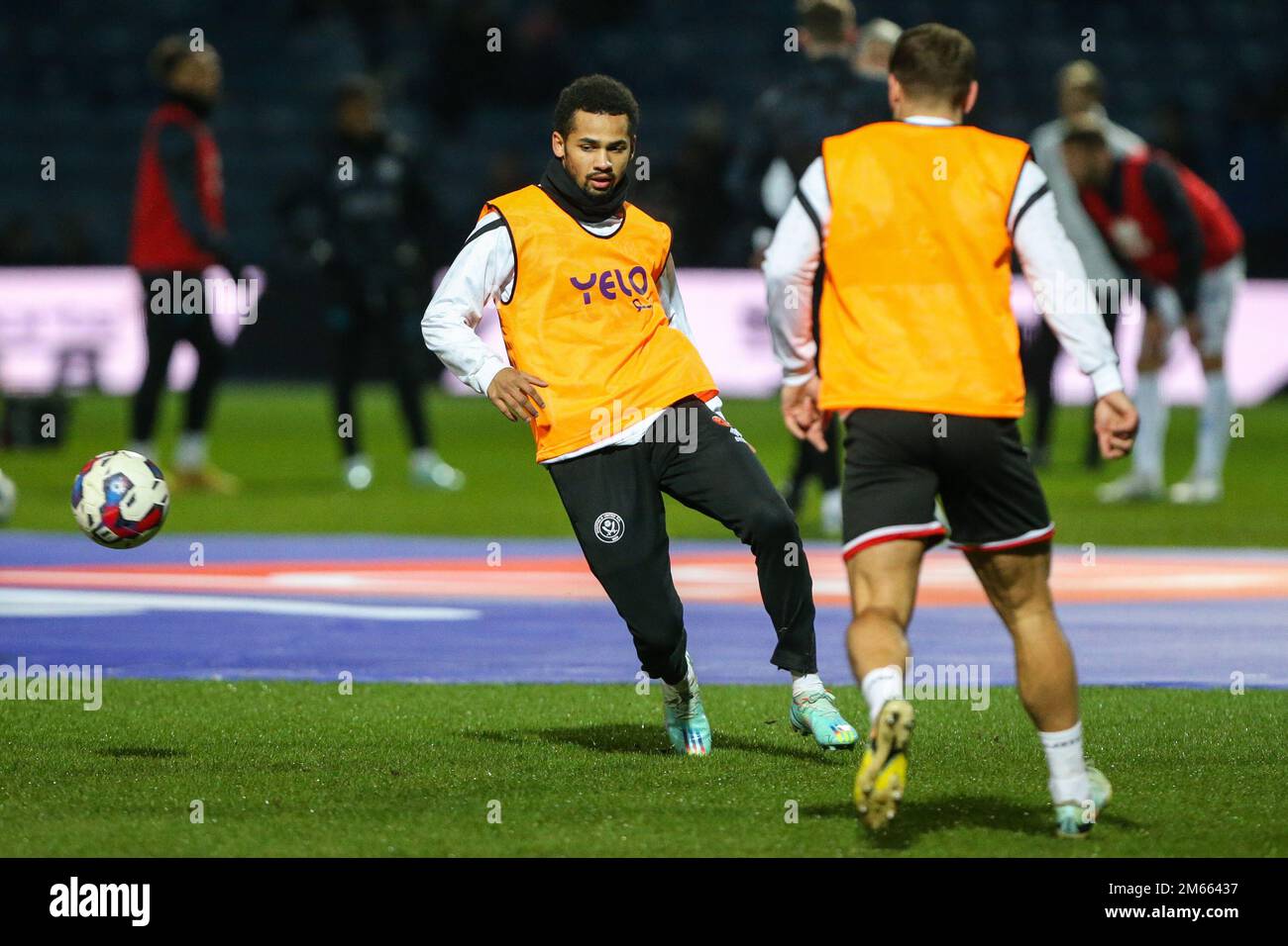 Iliman Ndiaye #29 of Sheffield United warms up during the Sky Bet ...