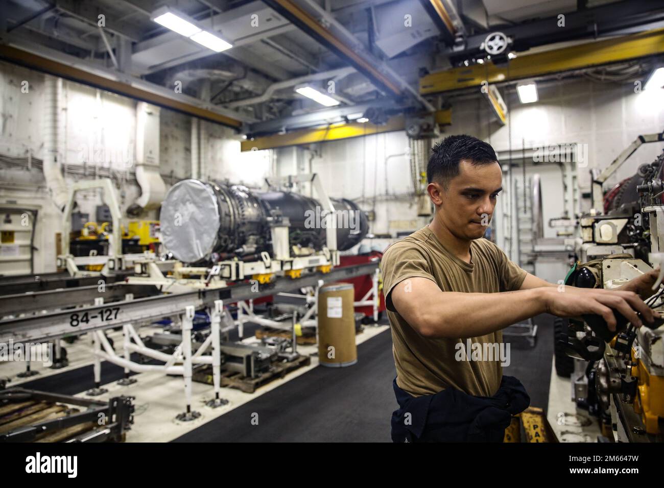 PHILIPPINE SEA (April 5, 2022) Aviation Machinist’s Mate 3rd Class ...