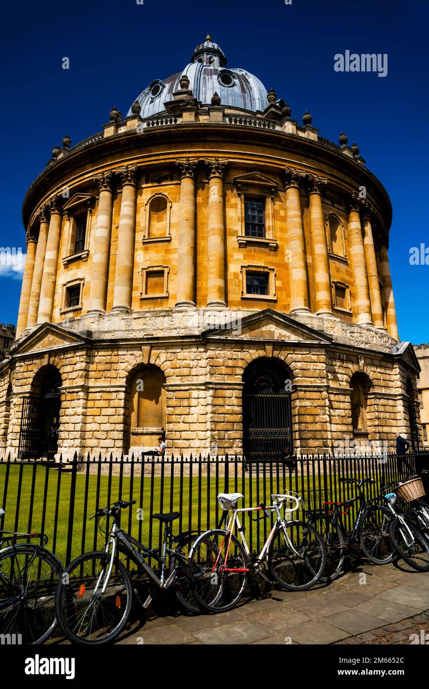 Radcliff Camera in Oxford, England Stock Photo - Alamy