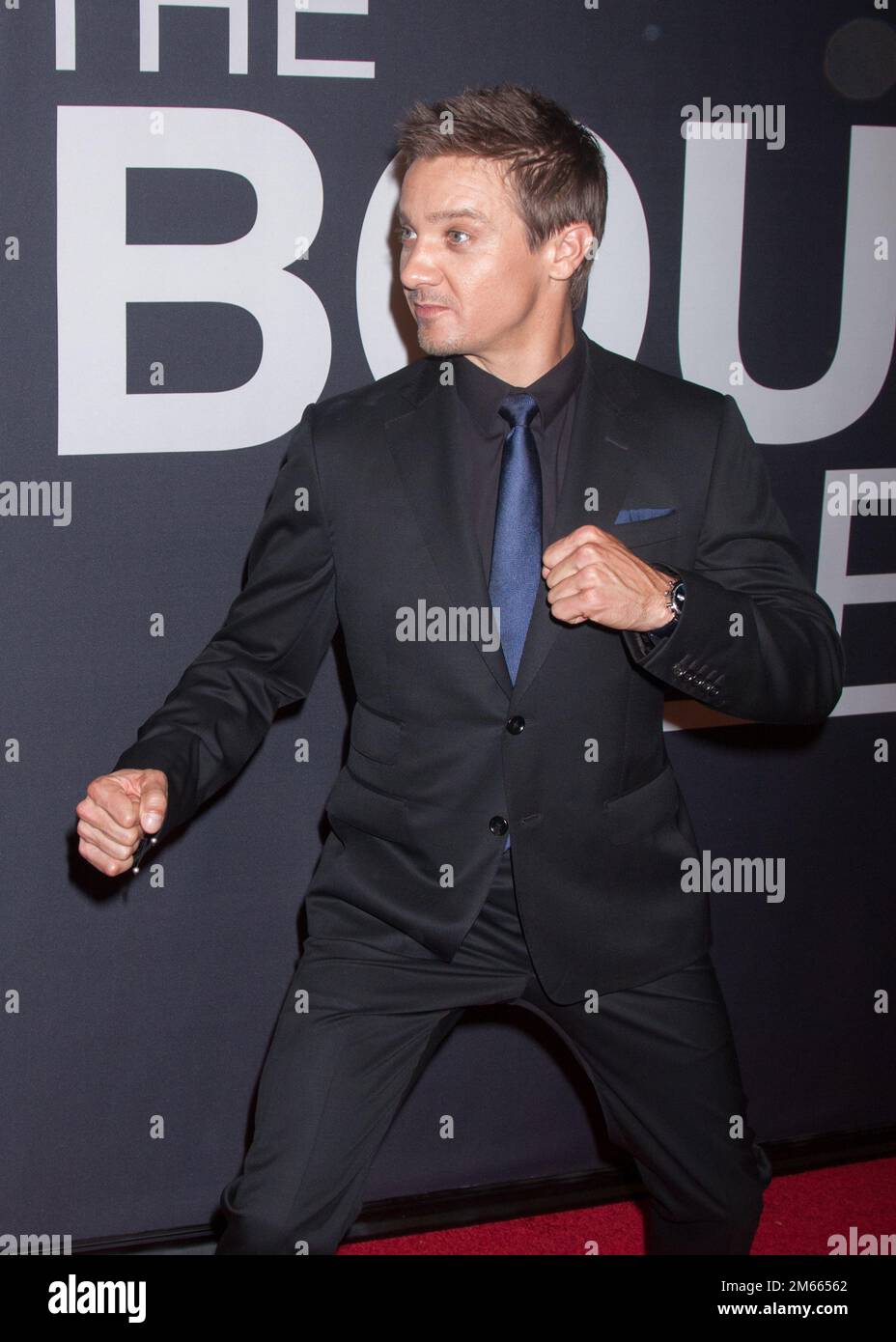 Running Edward Norton Bourne Legacy