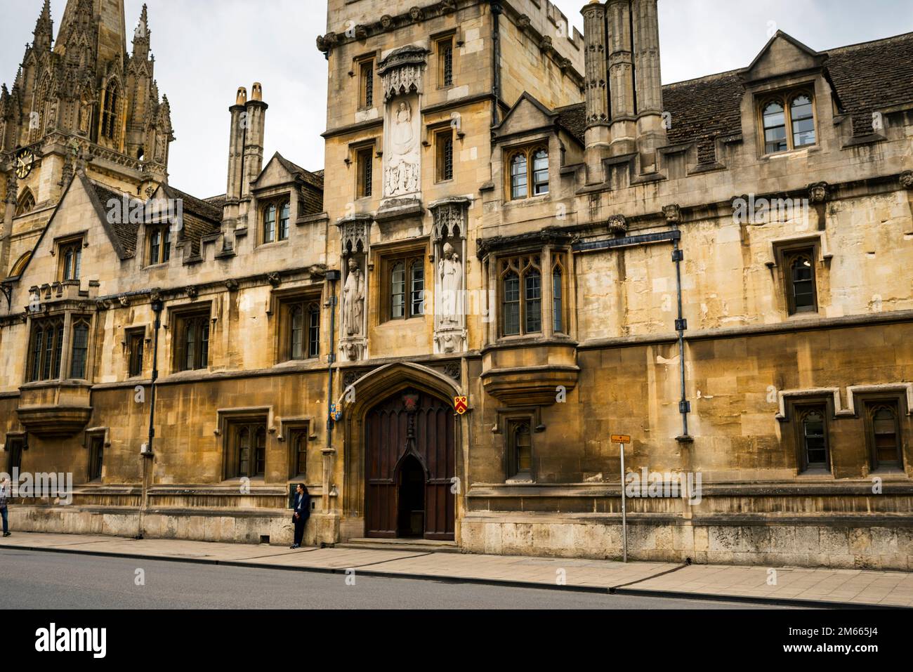 All Souls College at the University of Oxford gate on High Street in ...