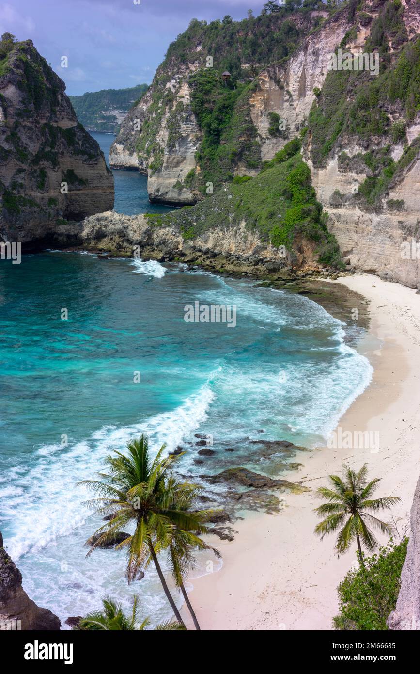 Diamond Beach on Nusa Penida Stock Photo - Alamy