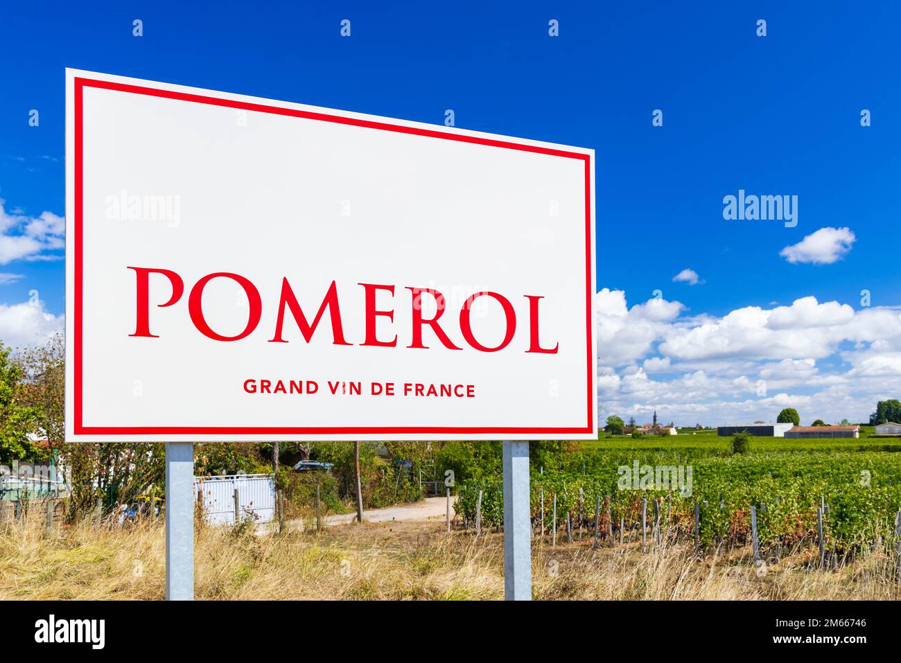Pomerol bordeaux gironde france hi-res stock photography and images - Alamy