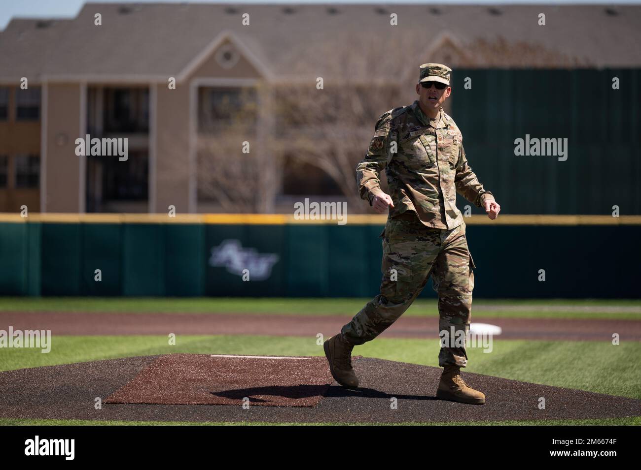 1 billion dollars hi-res stock photography and images - Alamy