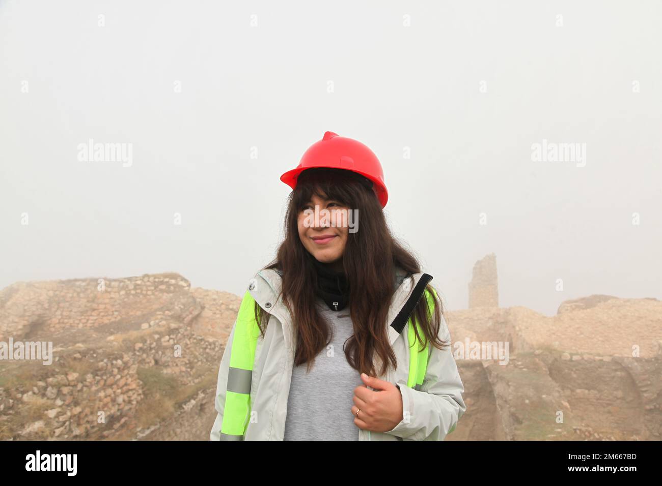 Female archaeologist working on an archaeological site Stock Photo - Alamy