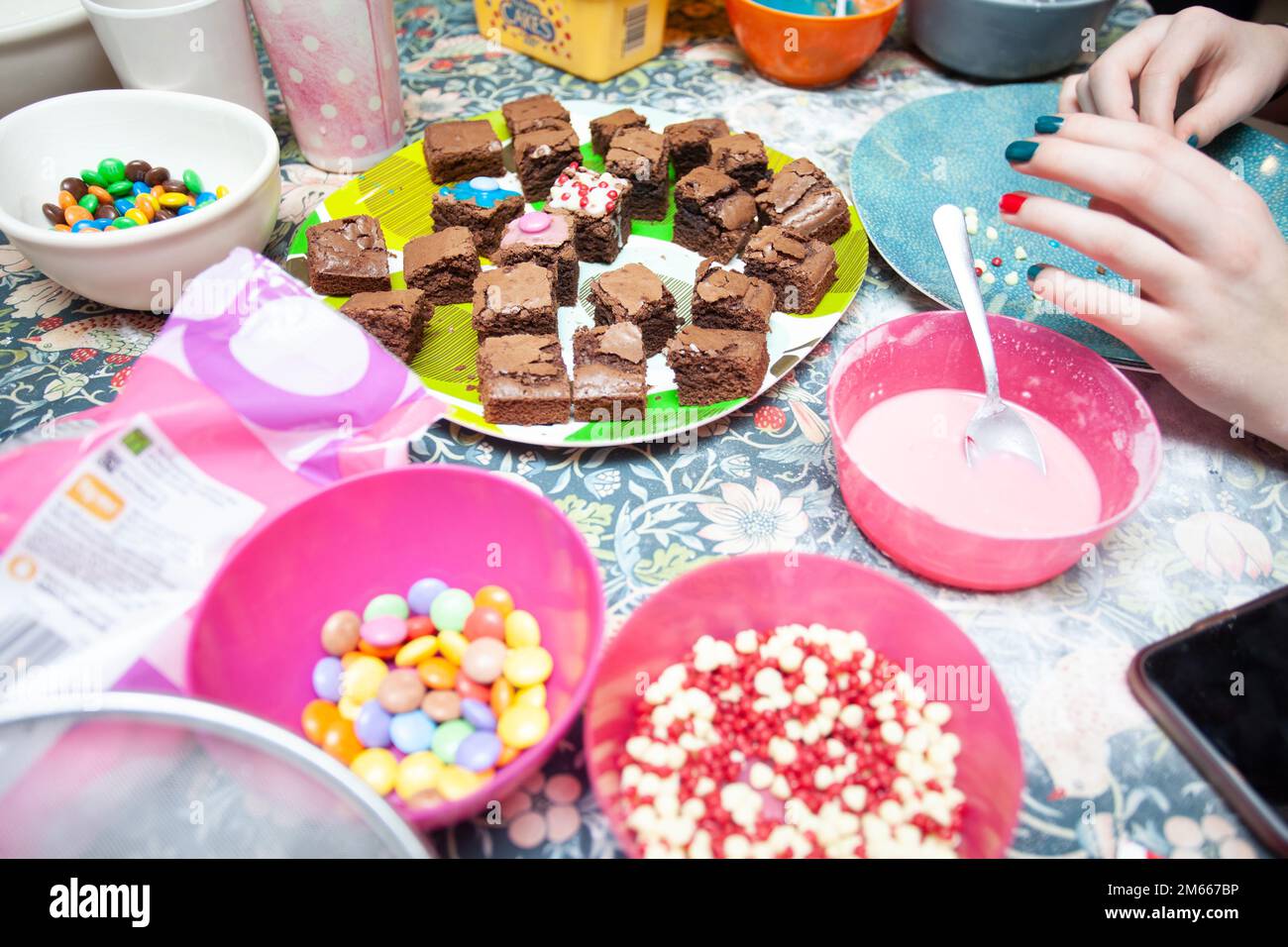 Making chocolate brownies Stock Photo - Alamy