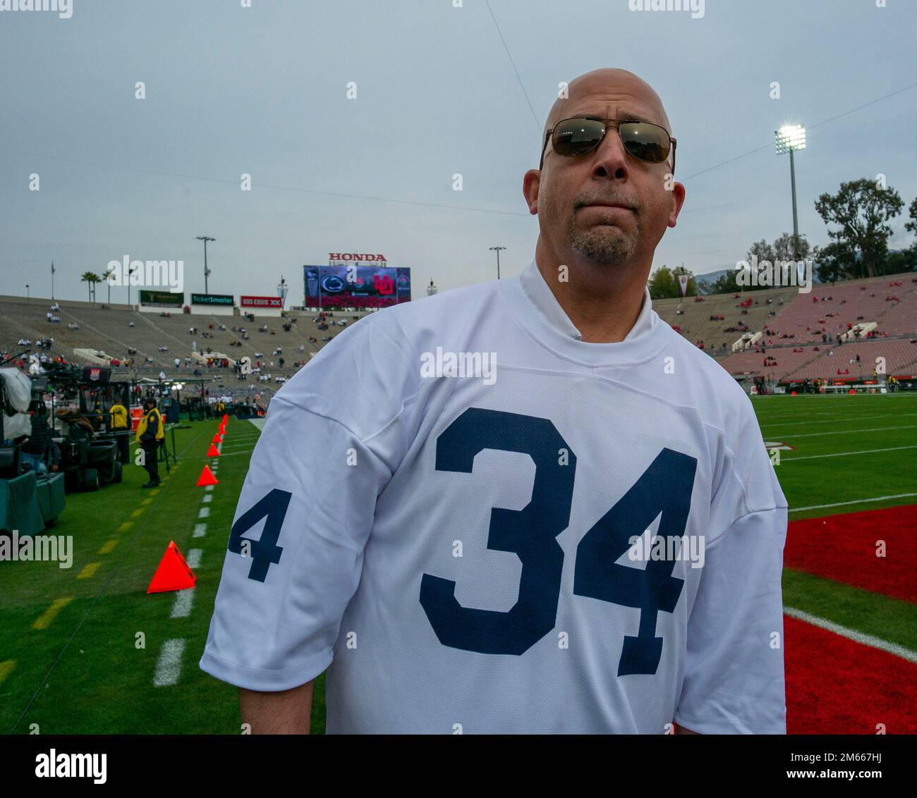 109th rose bowl hi-res stock photography and images - Alamy