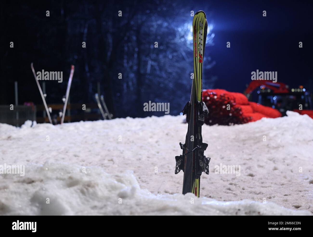 Preparations of Red downhill ski lane on Sljeme for Snow Queen Trophy ...