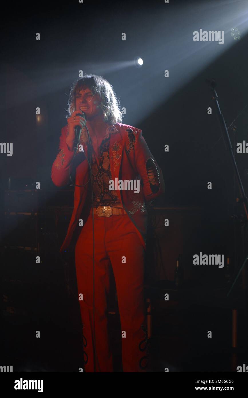 A vertical shot of Louis Leimbach singing at Lime Cordiale Show in ...