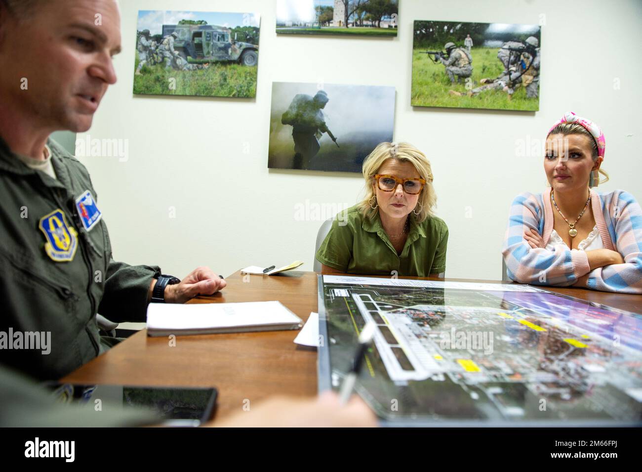 U.S. Air Force Lt. Col. Matthew Reynolds (left), 39th Flying Training ...