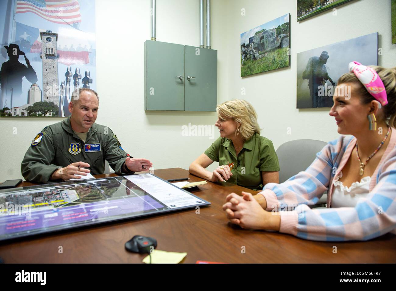 U.S. Air Force Lt. Col. Matthew Reynolds (left), 39th Flying Training ...