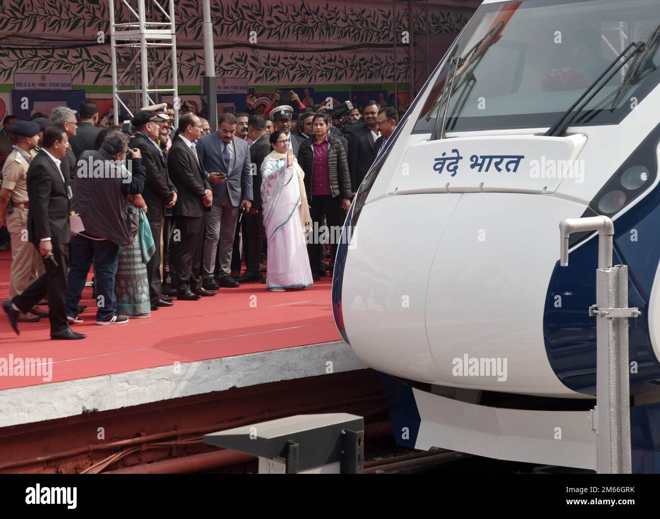 Vande bharat train hi-res stock photography and images - Alamy