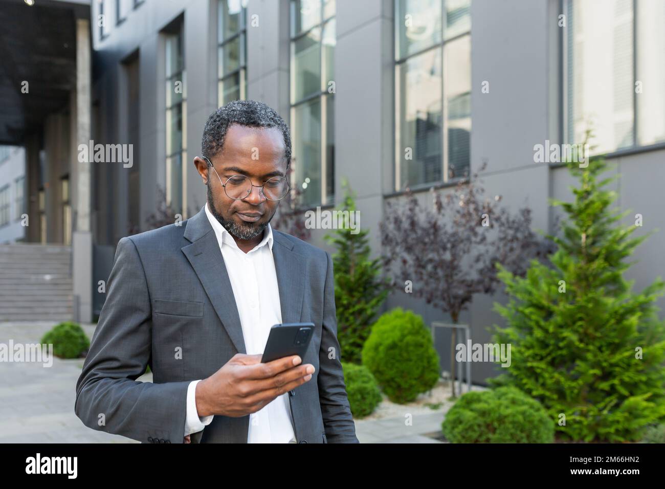 Stylish black man using hi-res stock photography and images - Alamy