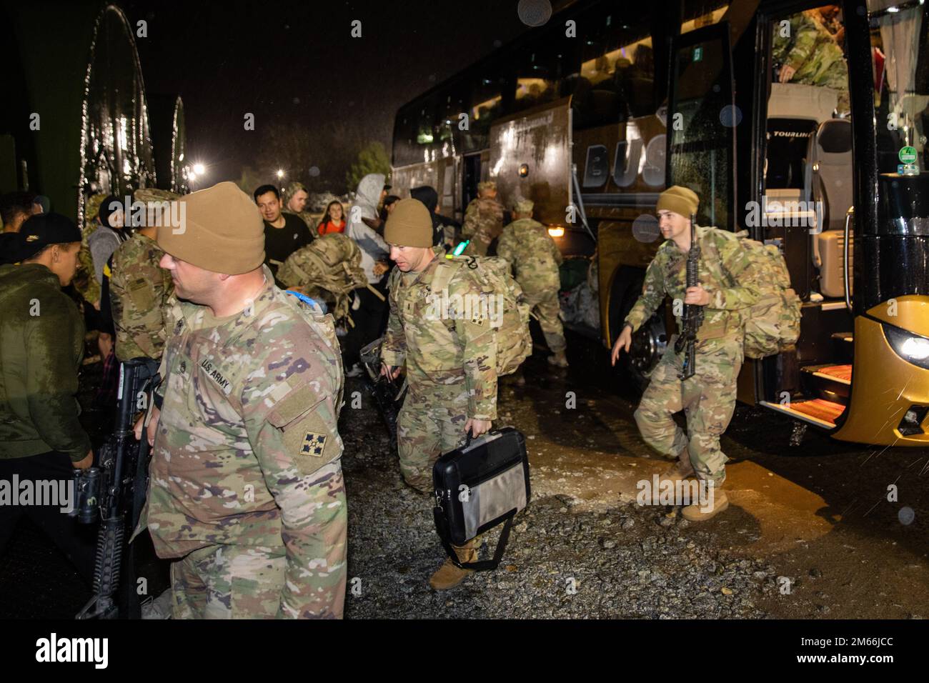 U.S. Soldiers assigned to the 3rd Battalion, 29th Field Artillery ...