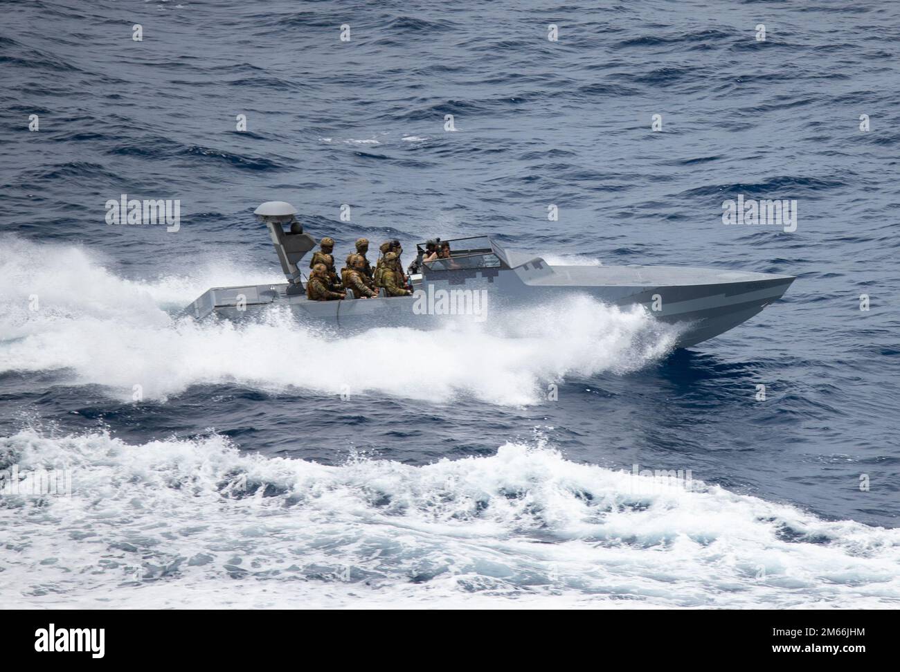 Members of the Philippine Navy Special Operations Group, U.S. Navy ...