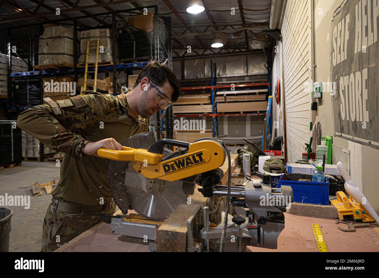 1st fix hi-res stock photography and images - Alamy