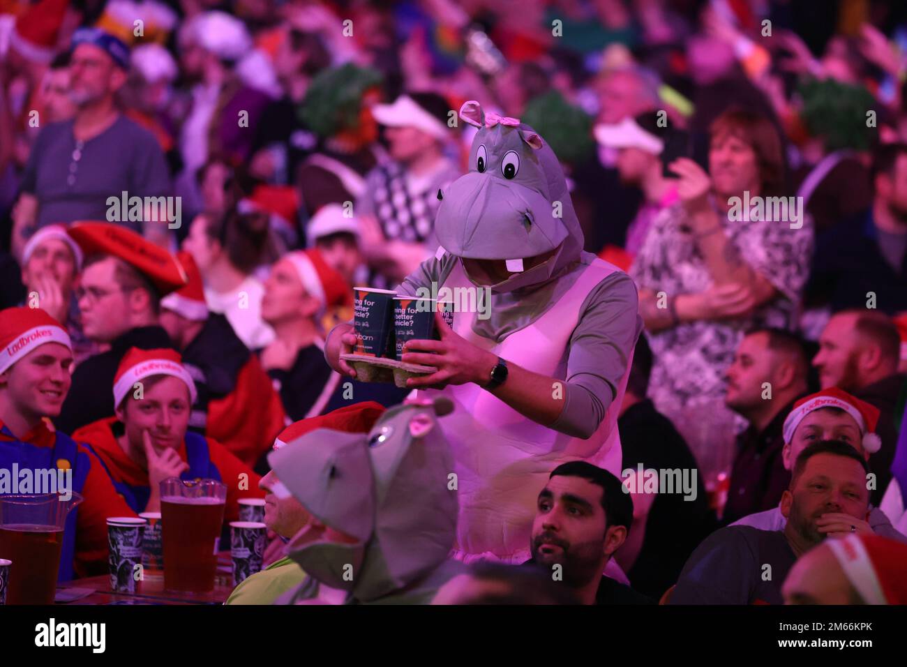 Alexandra Palace, London, UK. 2nd Jan, 2023. 2022/23 PDC Cazoo World ...
