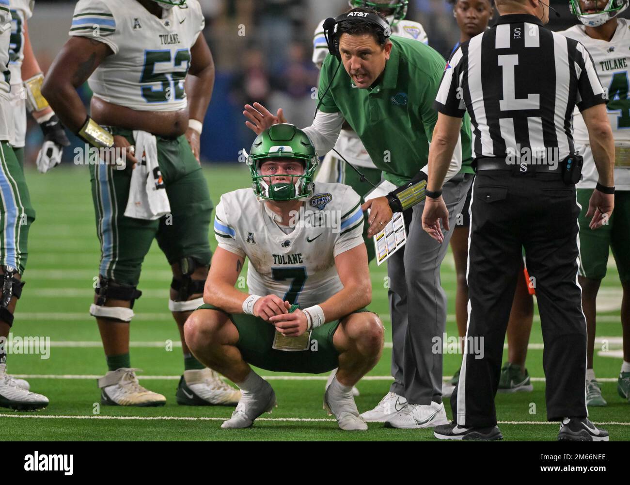 Arlington, Texas, USA. 2nd Jan, 2023. Tulane Green Wave quarterback ...