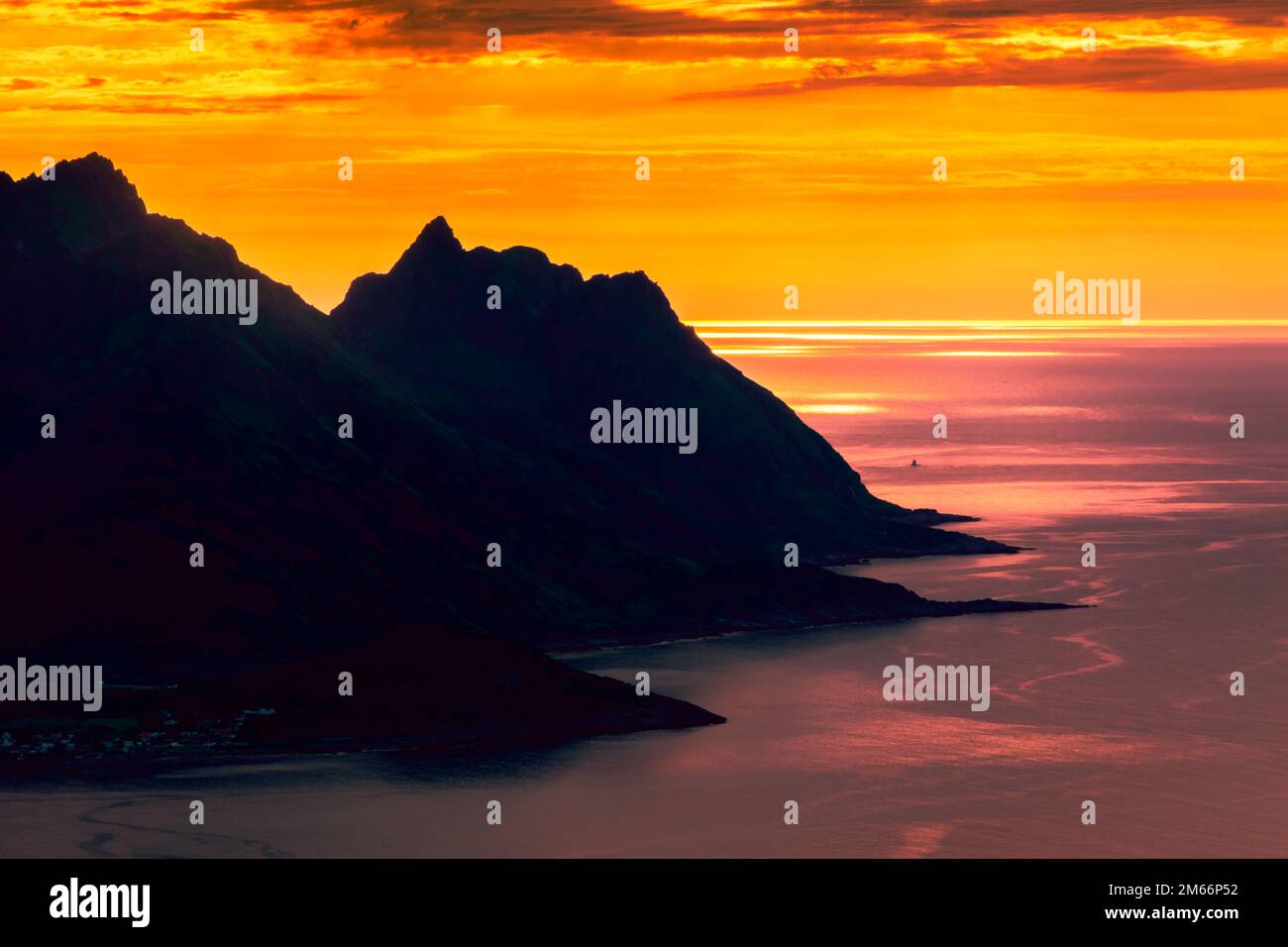 Sunset over the Devil's Teeth mountains of Senja Island and the ...