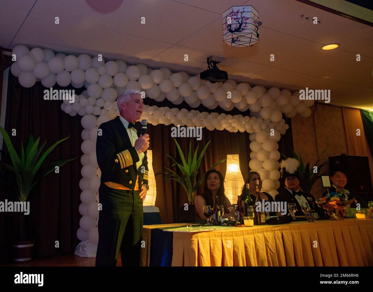 YOKOSUKA, Japan (April 8, 2022) – Commander, U.S. 7th Fleet Vice Adm ...